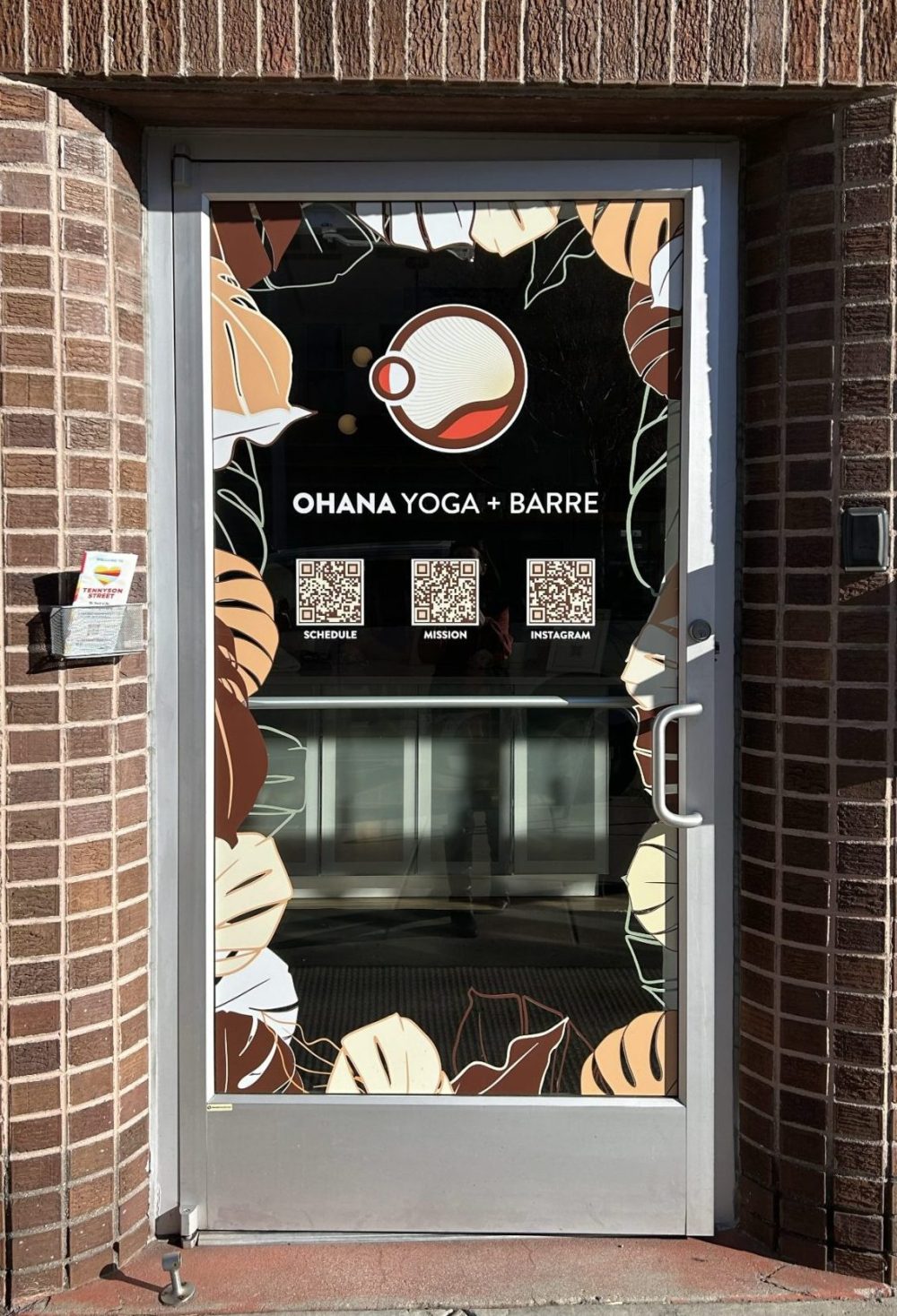 Ohana Yoga + Barre's Window Wrap Design » Modern Magic Art